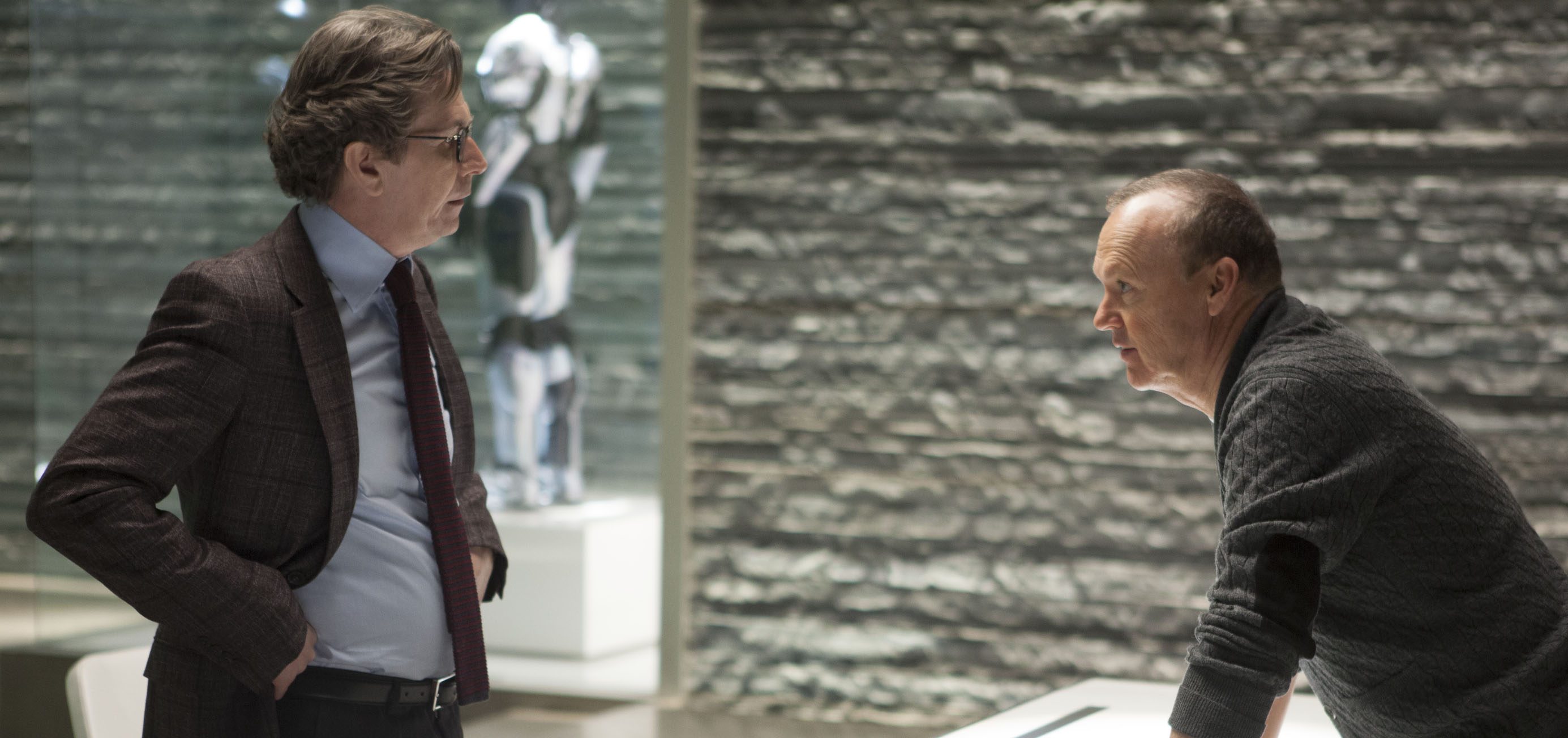 Keaton Trades in His Cape for a Sweater in Rebooted 'RoboCop' - Front ...