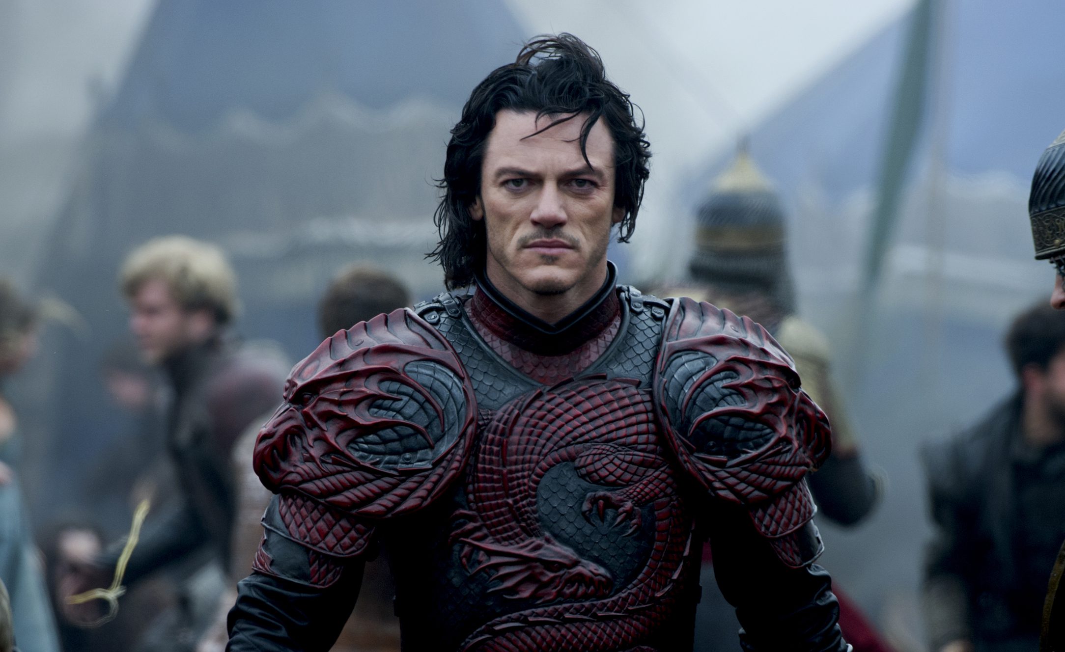 'Dracula Untold' More Superhero than Supernatural - 3 Photos - Front ...